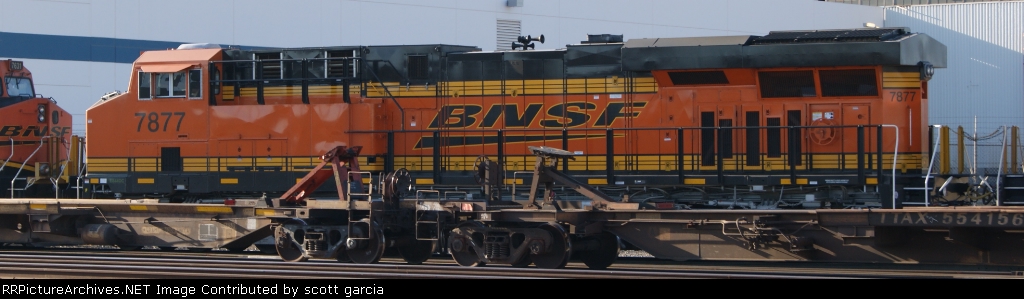 BNSF 7877